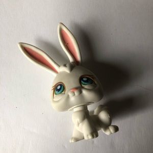 Hasbro | Toys | Littlest Pet Shop Lps Bunny Rabbit Figure 03 Magnet ...